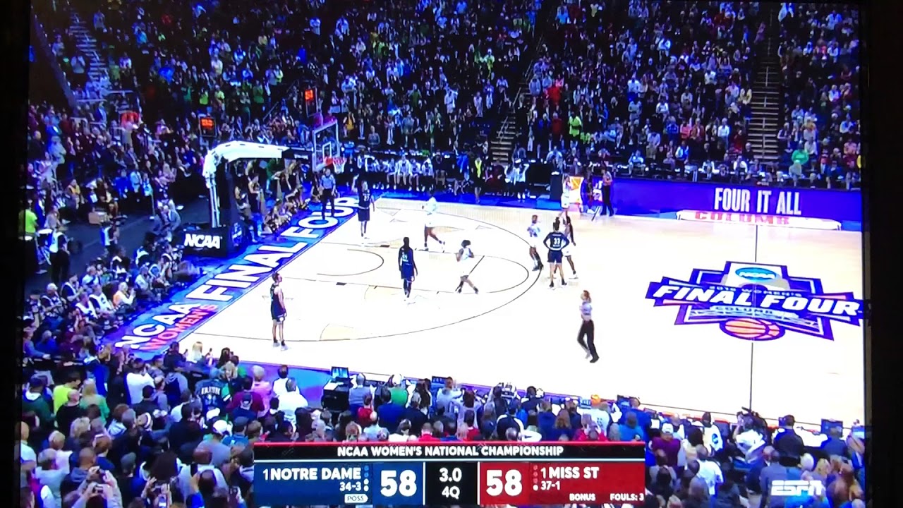 2018 NCAA women’s national buzzer beater - YouTube