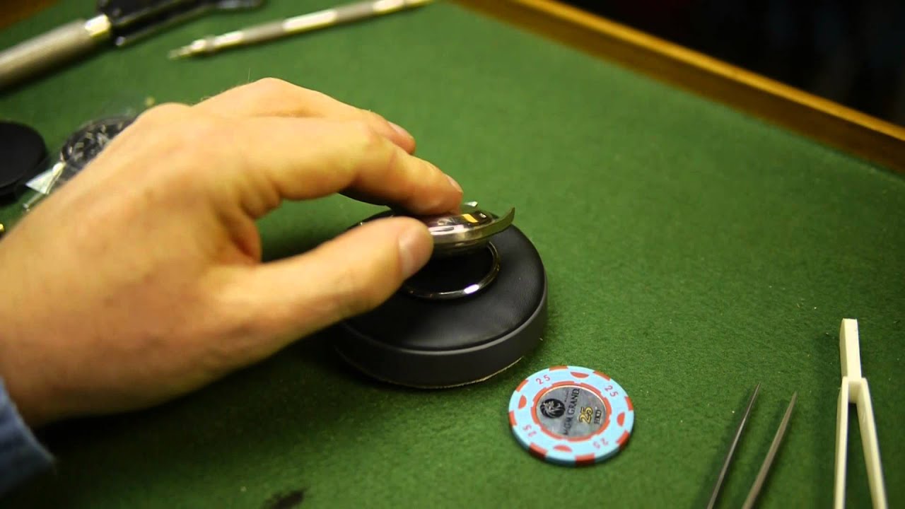 Remove and replace bezel speedmaster101.com - YouTube