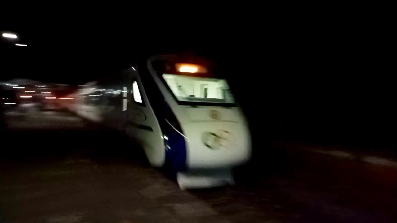 Indian First🔥Bullet Night Trains Puri Vande Bharat V/s NJP Vande Bharat ...