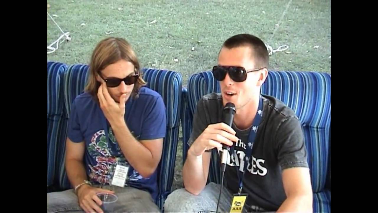 Pez and Crew Australian Music Interview with Live2UTV backstage at ...