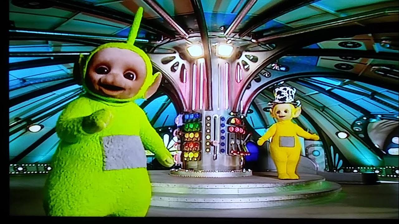 Teletubbies Laa-Laa wears Dipsy hat - YouTube
