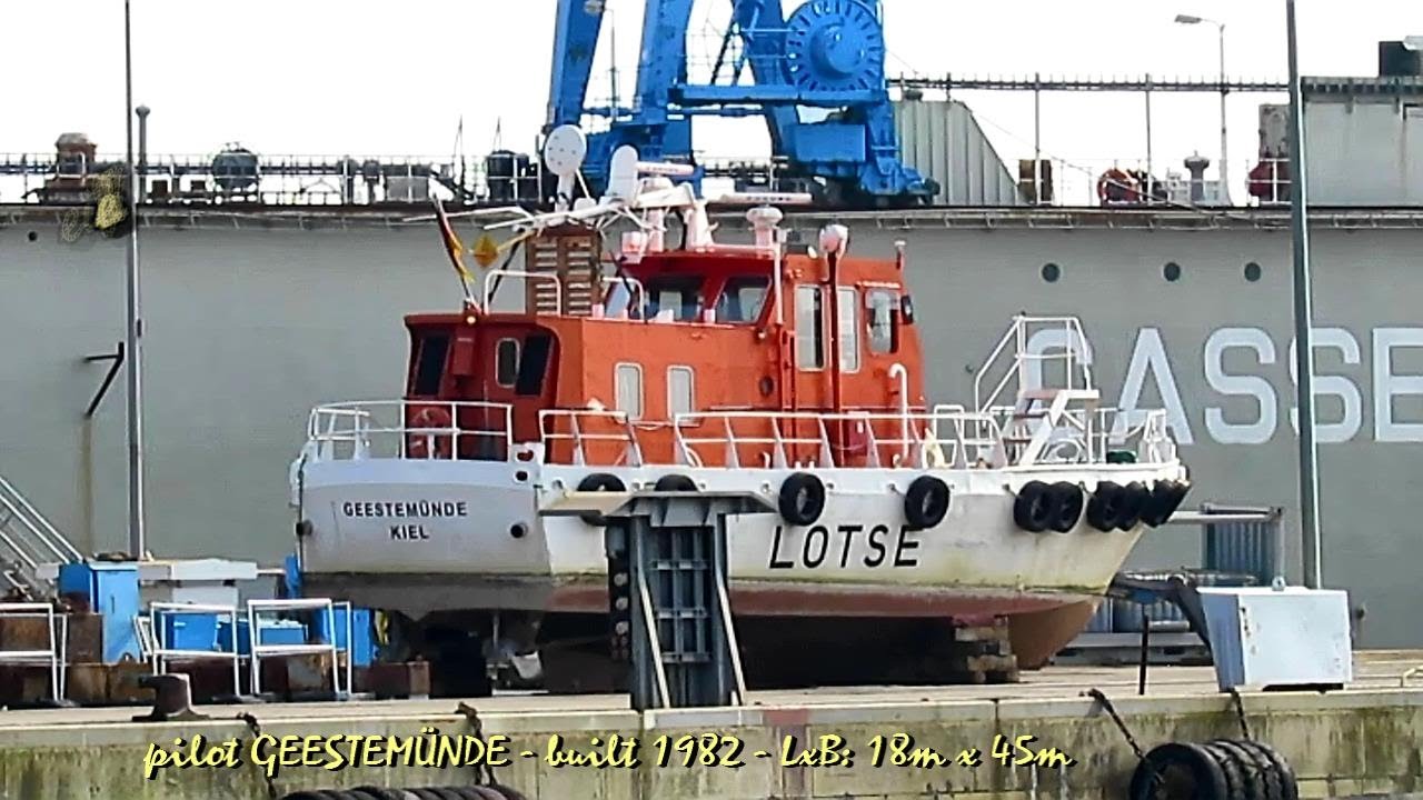 pilot GEESTEMUENDE DBLH MMSI 211225930 high and dry in shipyard Emden ...
