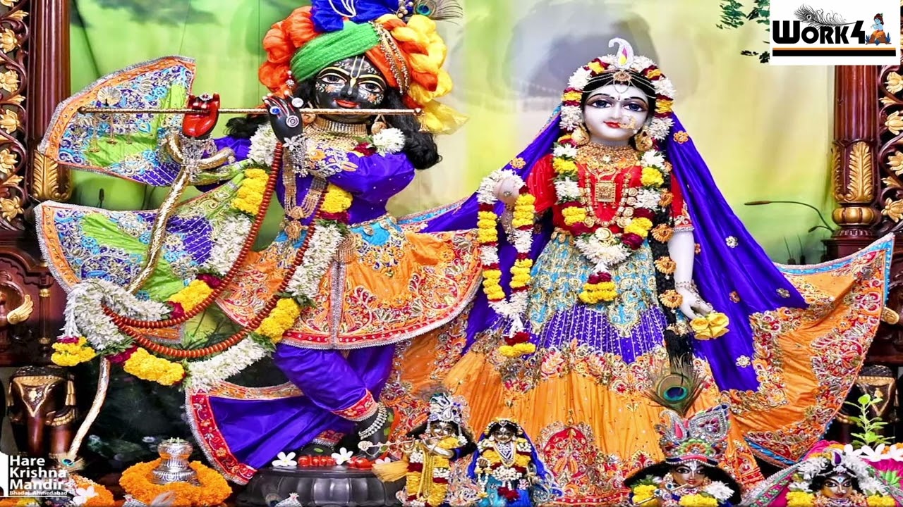 gaura aarti iskcon - YouTube