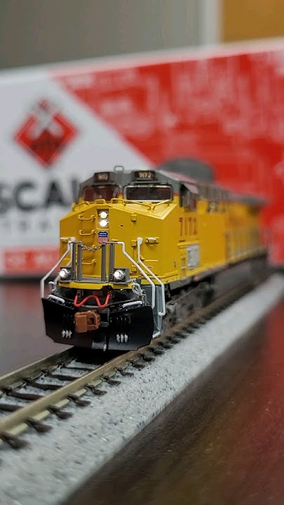 Rivet Counter N Scale UP Yellow Sill AC4400 - YouTube