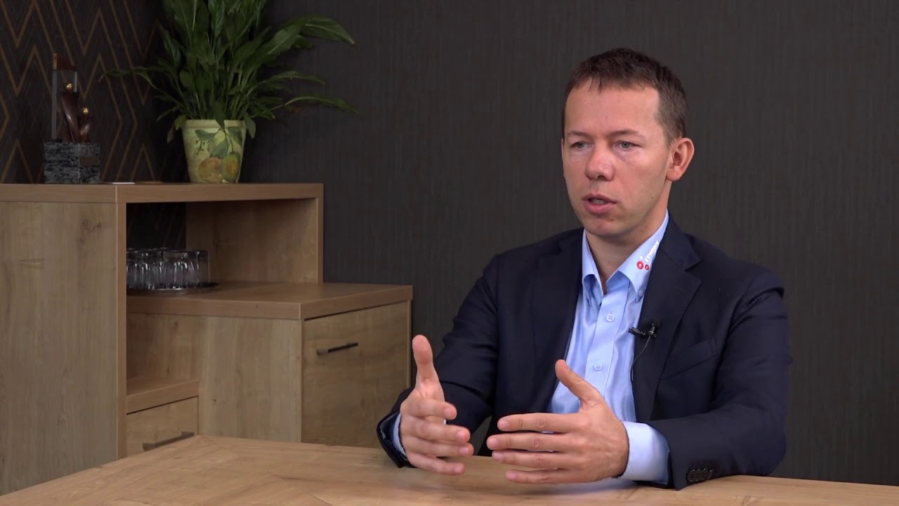 Renner Bt. - Dr. Renner Tamás - YouTube