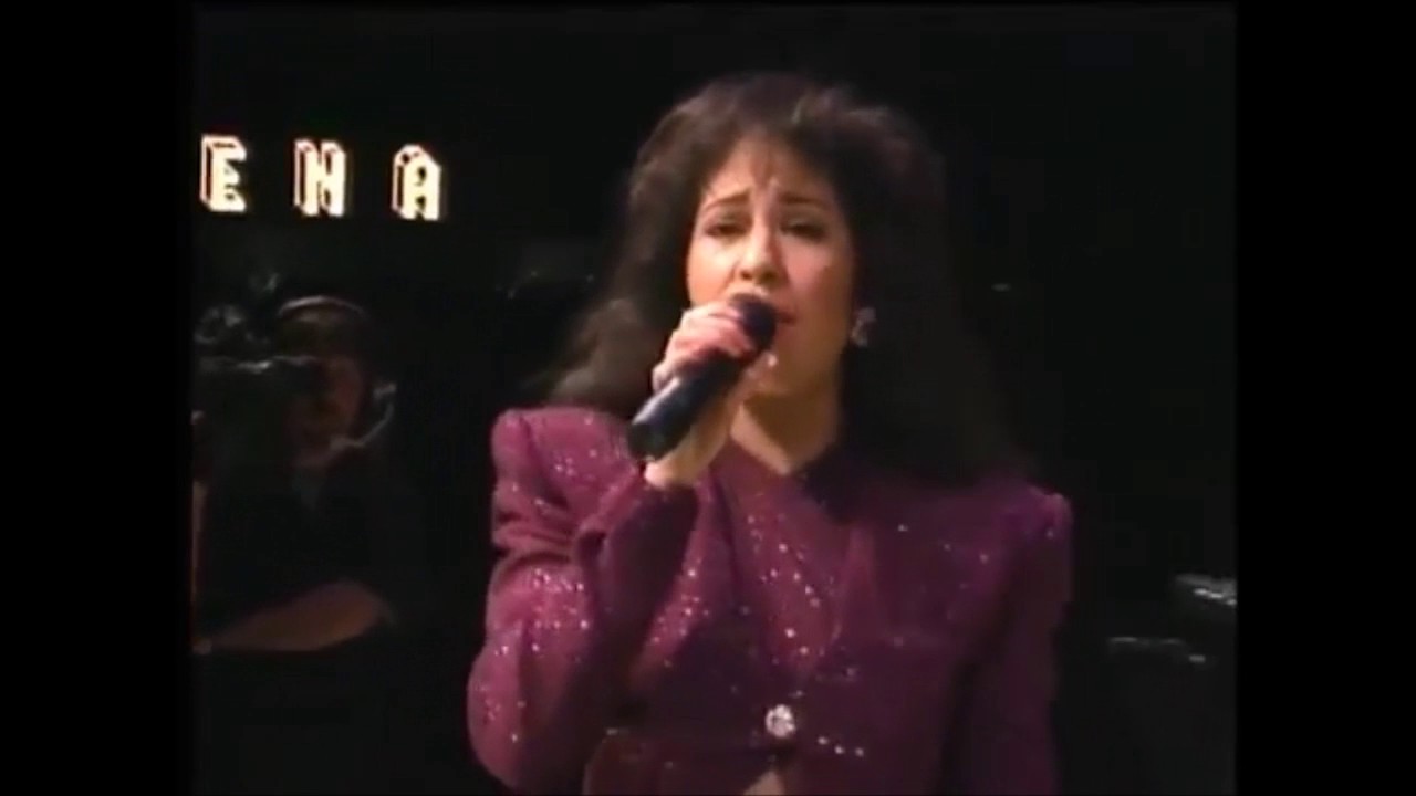 SELENA - DISCO MEDLEY - YouTube