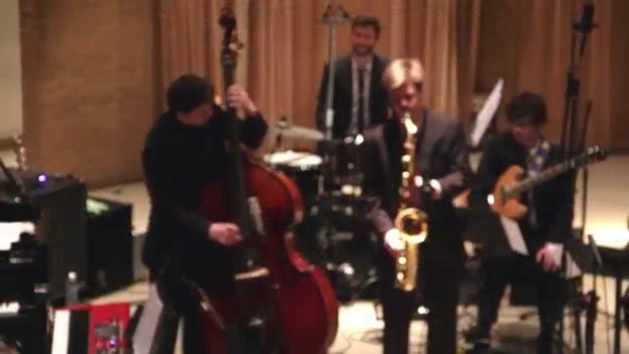 Zaremba, Right Behind - YouTube