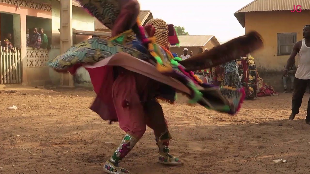 Tradional dances of Togo and Benin (West Africa) - YouTube
