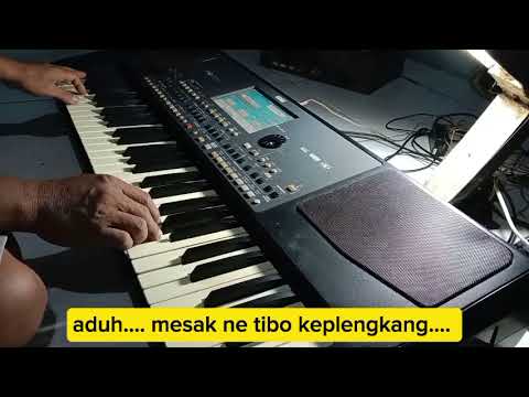 Karaoke pentol tembem.