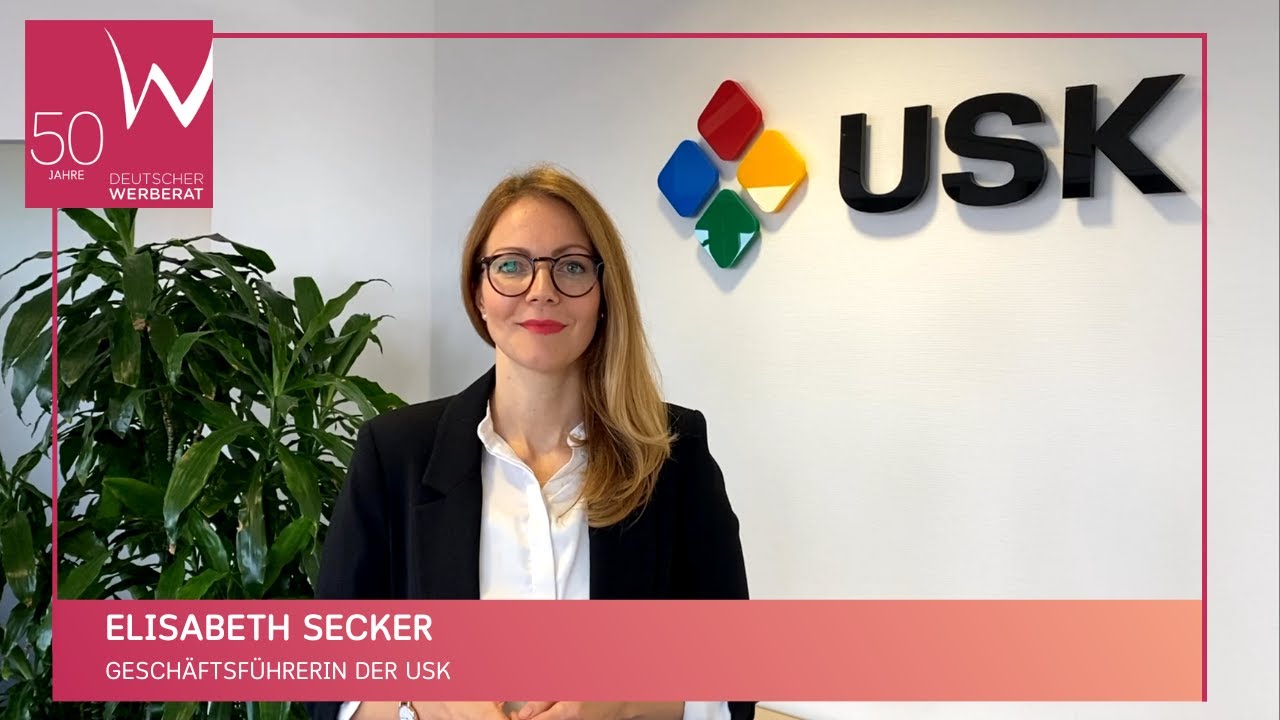 Elisabeth Secker, Geschäftsführerin USK, gratuliert zu 50 Jahren ...