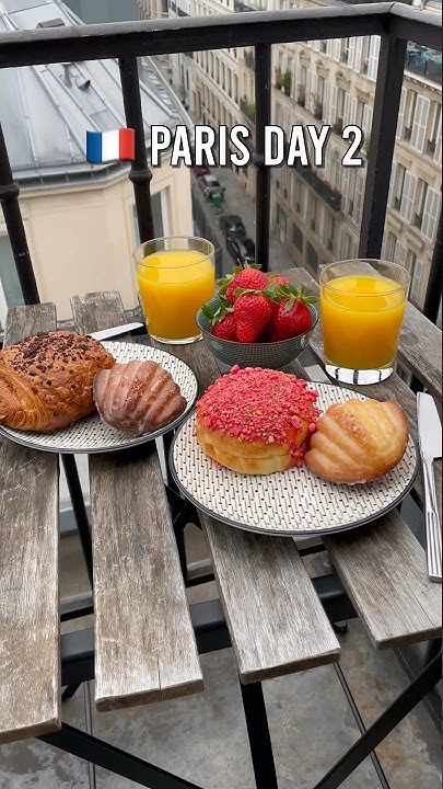 Paris Travel Vlog Day 2 🇫🇷 | Eiffel Tower, Arc de Triomphe & more - YouTube