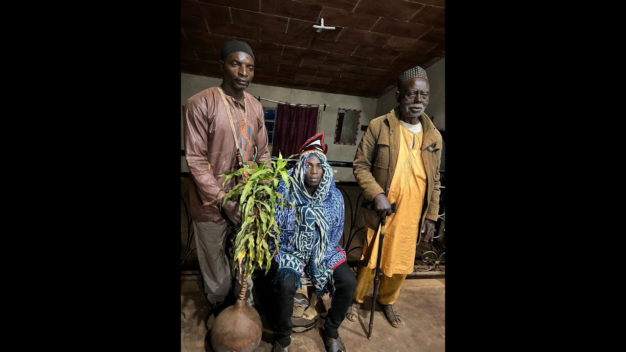 Chefferie Batcham : Un conflit vieux de 2024 ans. - YouTube