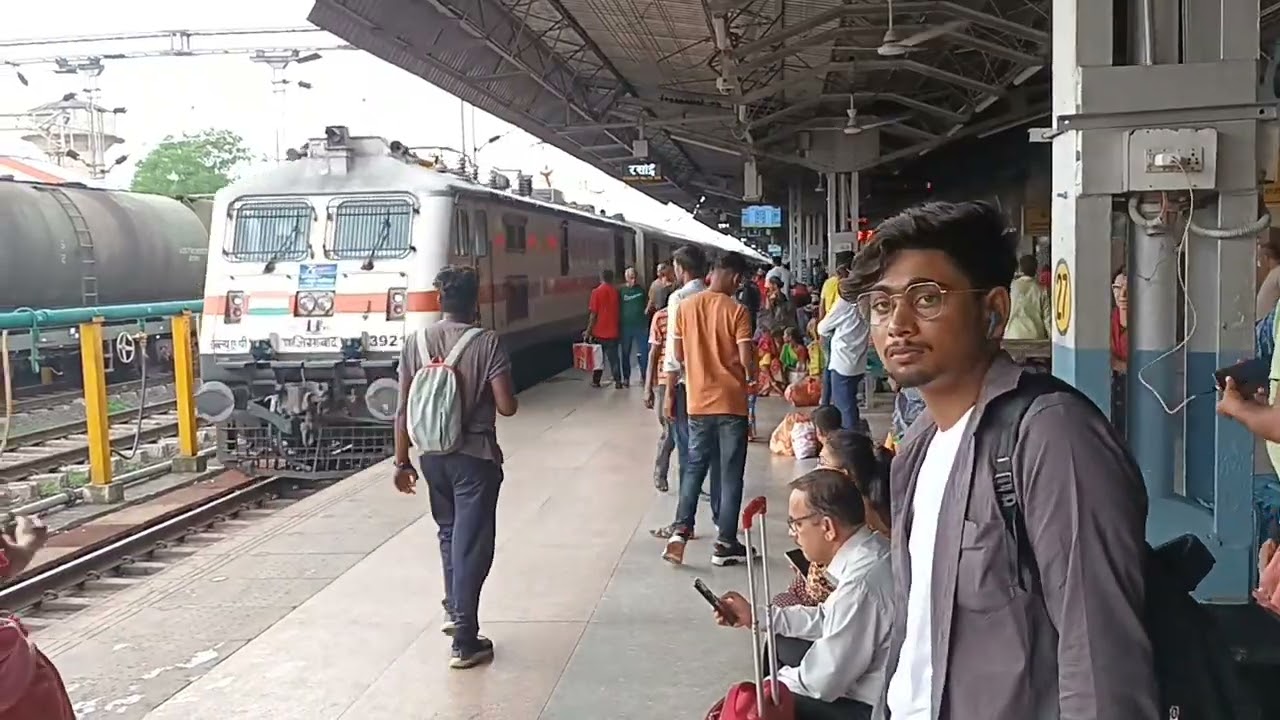 12808 Samta Express Nizamuddin Visakhapatnam Arrival In Bhopal 12808 Samta Express Nizamuddin Visakhapatnam Arrival In Bhopal