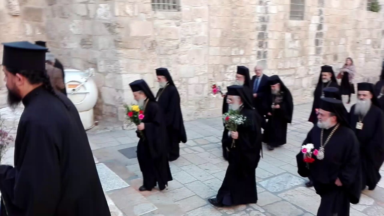 A Christian Ceremony ....Ritual In The Holy Sepulchre Church(1) - YouTube
