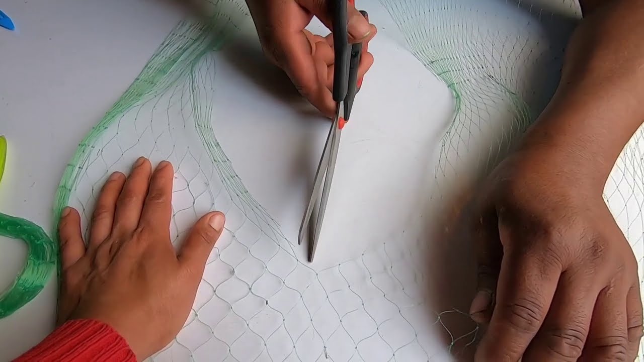 Cómo cortar la Red o Malla en forma Triangular para Hacer una Atarraya ...