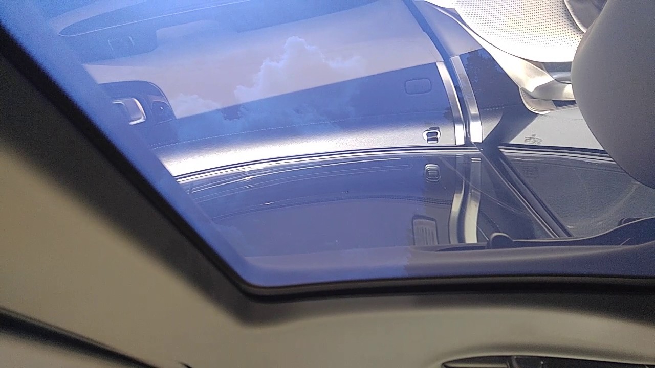 Mercedes Benz magic sky feature. - YouTube