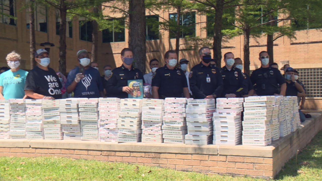Groups Show Support for Irving Police - YouTube