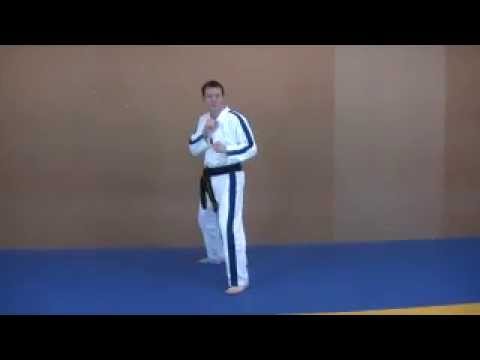 Justyn Billingham performs a Spinning Outside Crescent Kick - YouTube