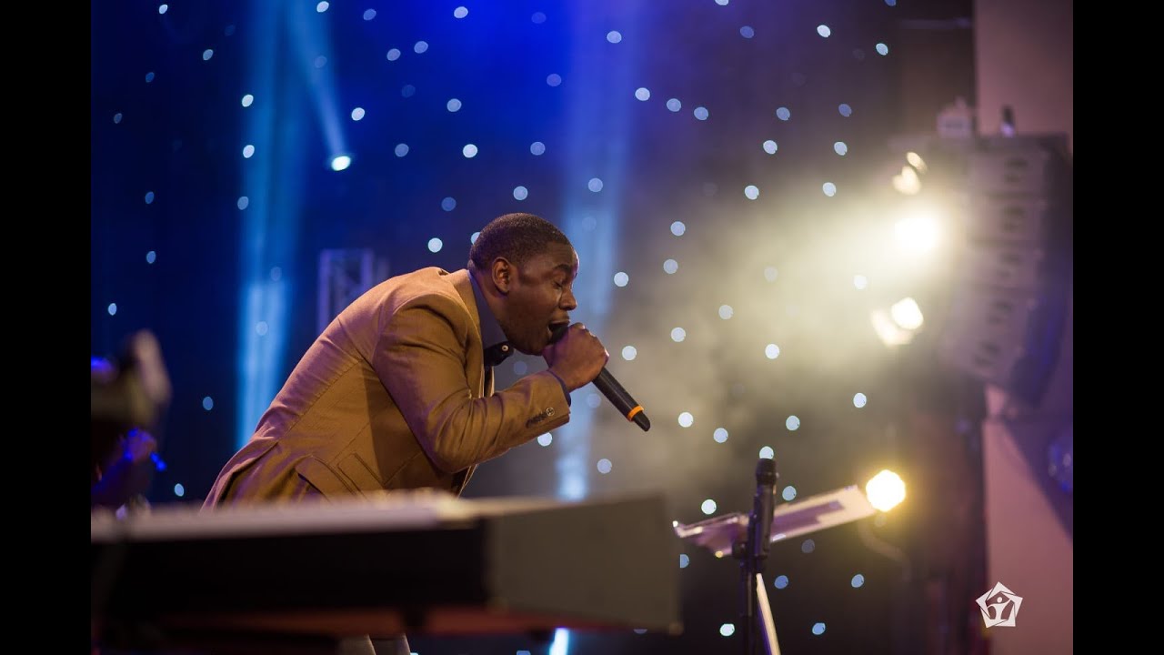 Omo Ara Live Ministration at Halleluyah Concert 2022. Athlone, Ireland ...