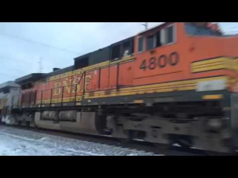 RARE BNSF 4800 leads CREX 1305 - YouTube