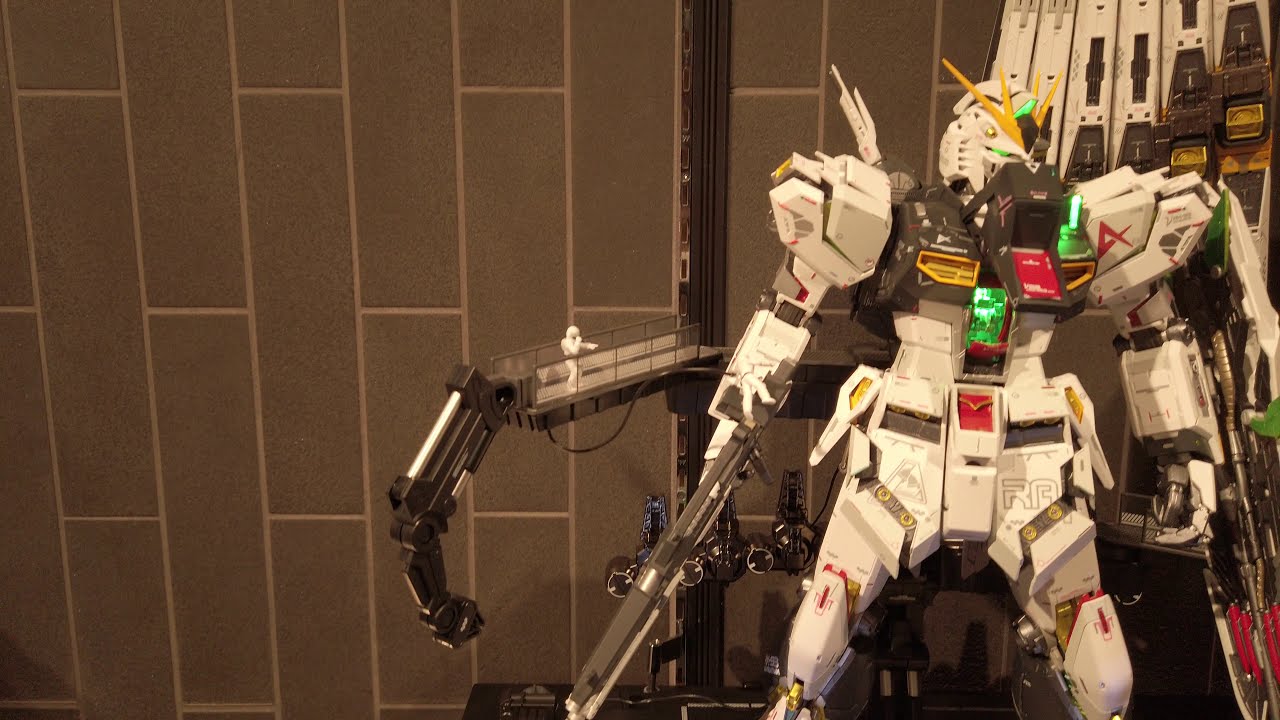 Metal Structure RX-93 Nu Gundam with Fin Funnels closeup - YouTube