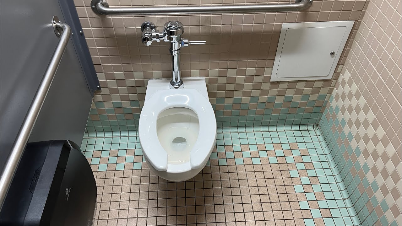 Community College Ridley Gallery Men’s Restroom Full Shoot! - YouTube