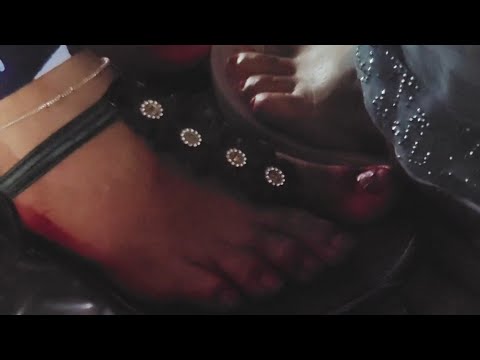 Candid mom daughter hand trample alta flat. (CFT - 03)