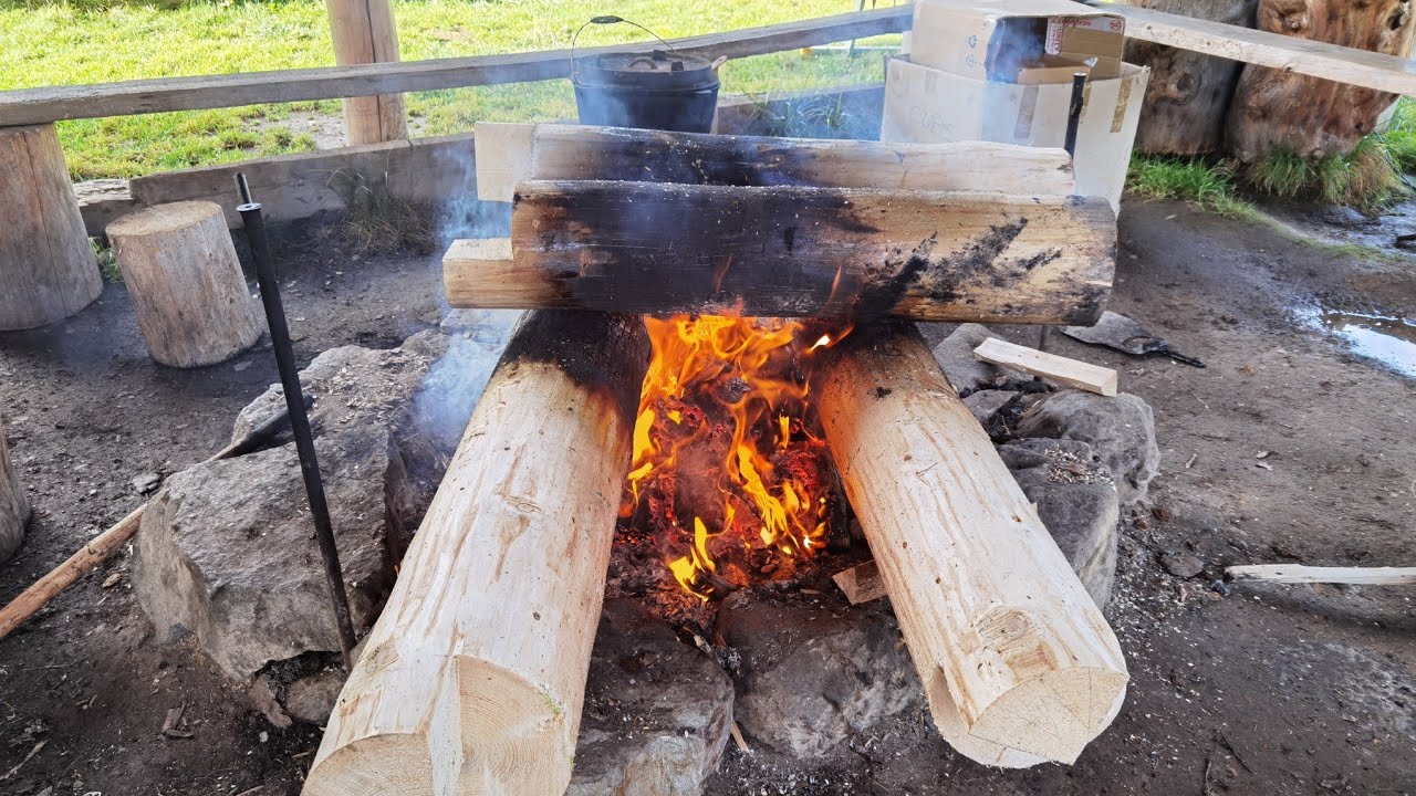 Burning cabin posts to weatherproof them | Wood burning technique - YouTube