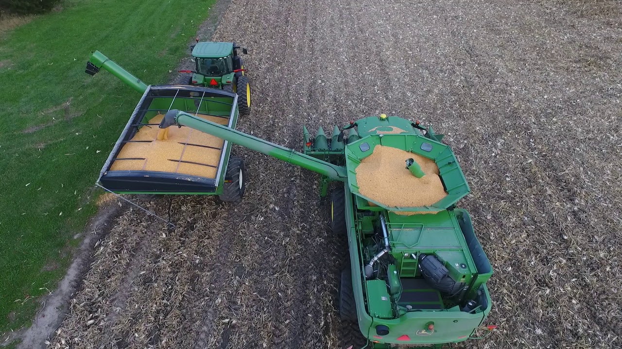 John Deere Combine Fall harvest 2017 - YouTube