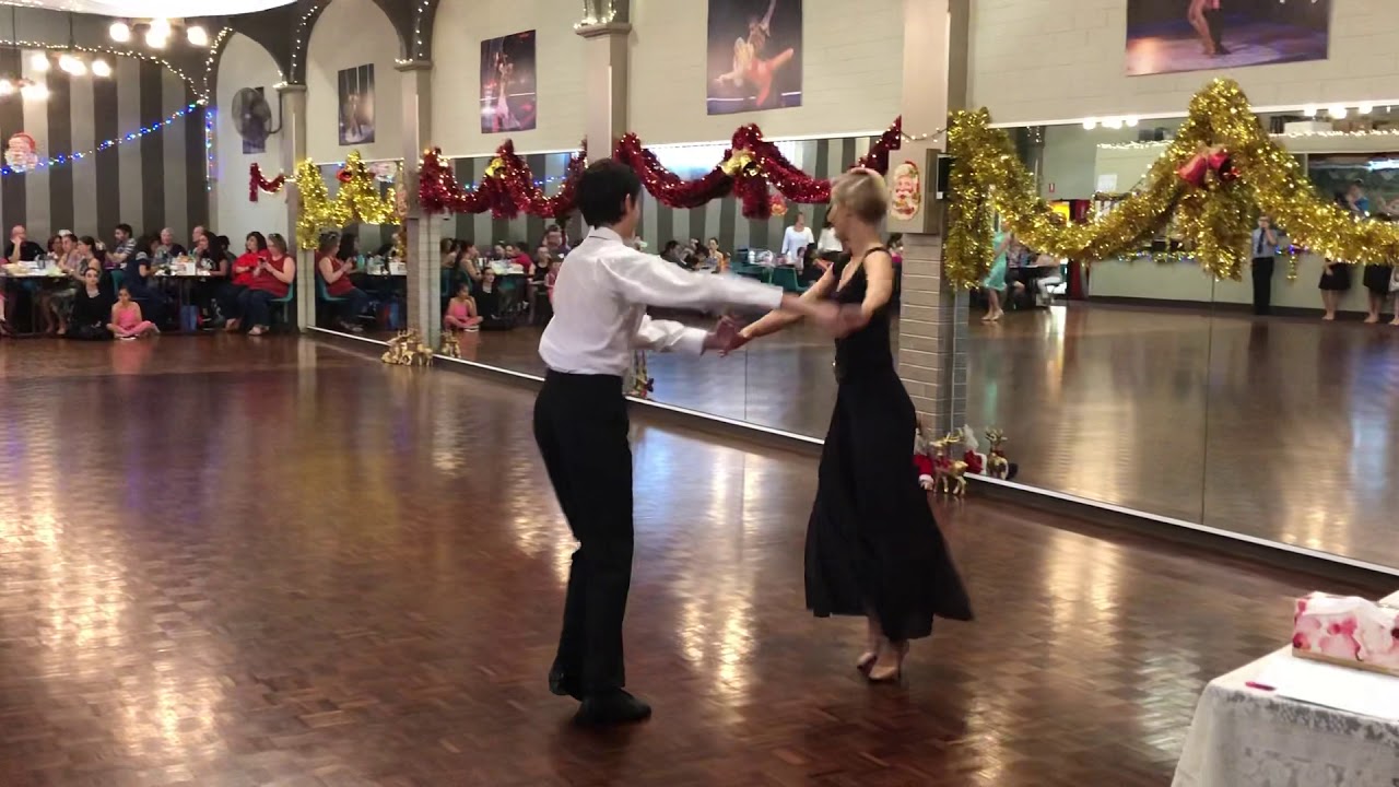 Swing Waltz (Silver New Vogue) - YouTube