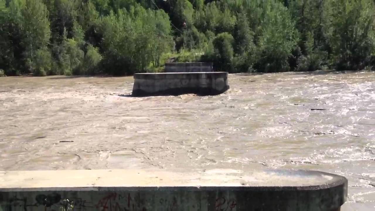 Beatton River Extreme High Water - YouTube