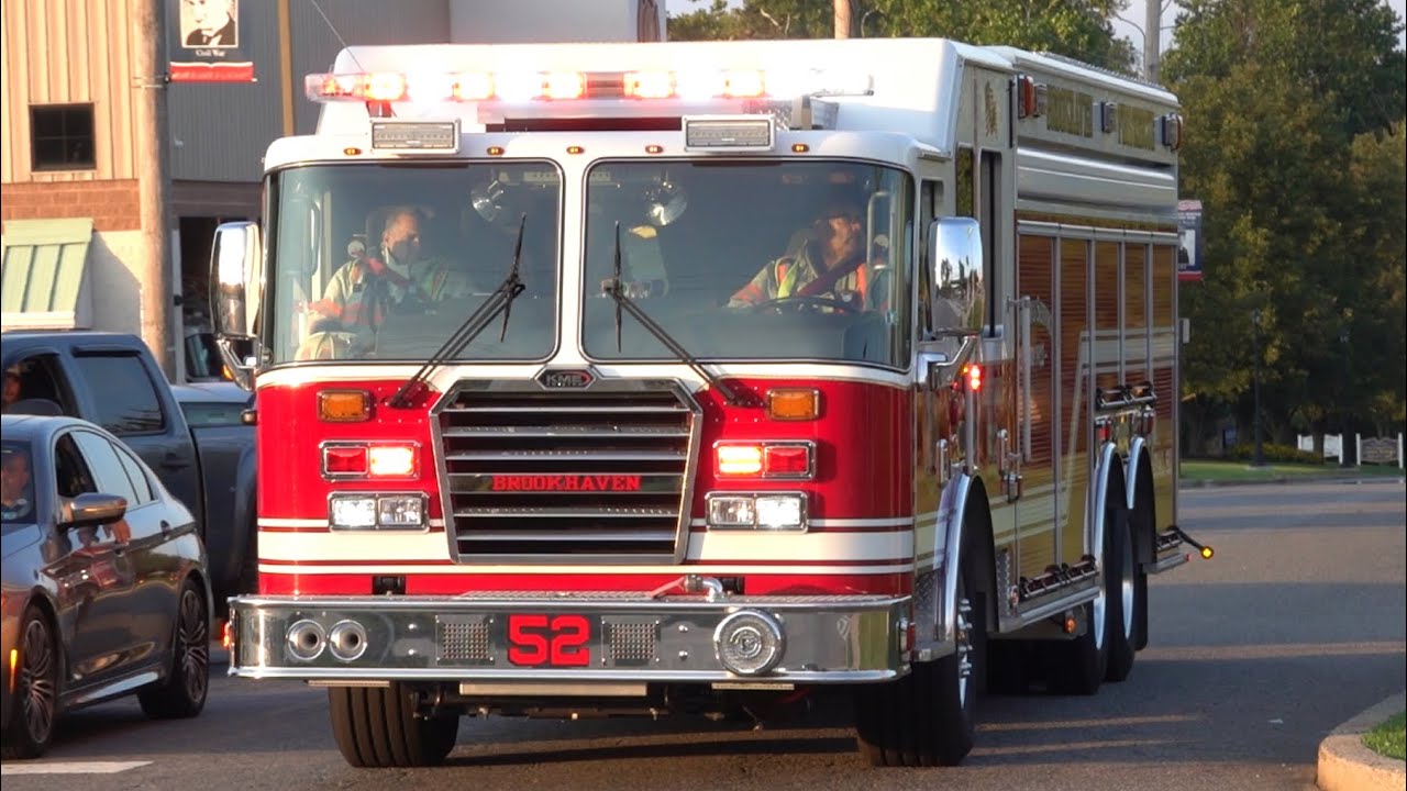 Brookhaven Fire Company Rescue 52 Responding *Peaked Q & Horn* - YouTube