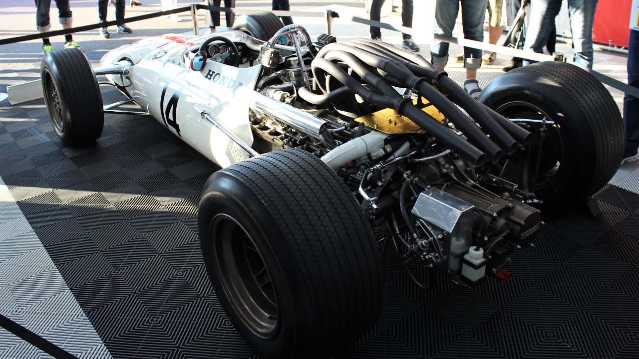 Honda RA300 Engine Startup - YouTube