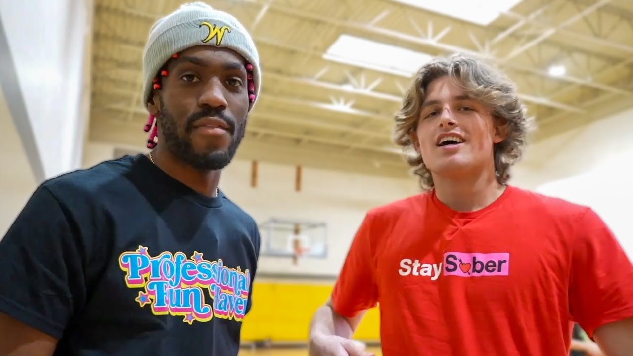 Having Fun with D’Aydrian Harding! - YouTube