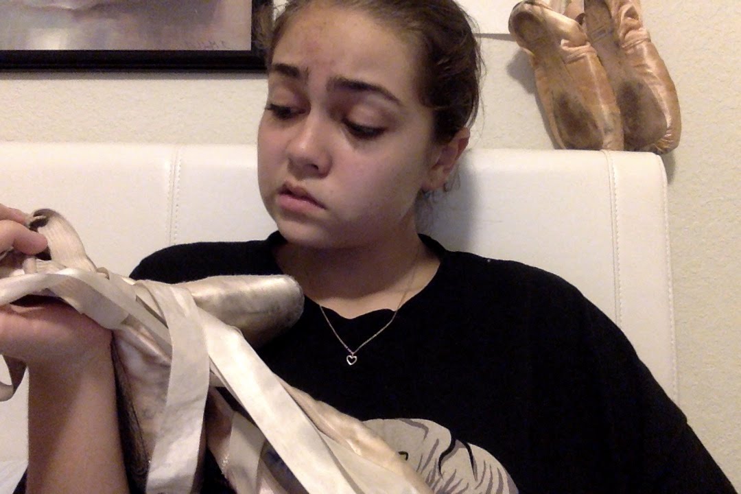 Pointe shoes for dummies: Beginners guide to everything pointe! - YouTube