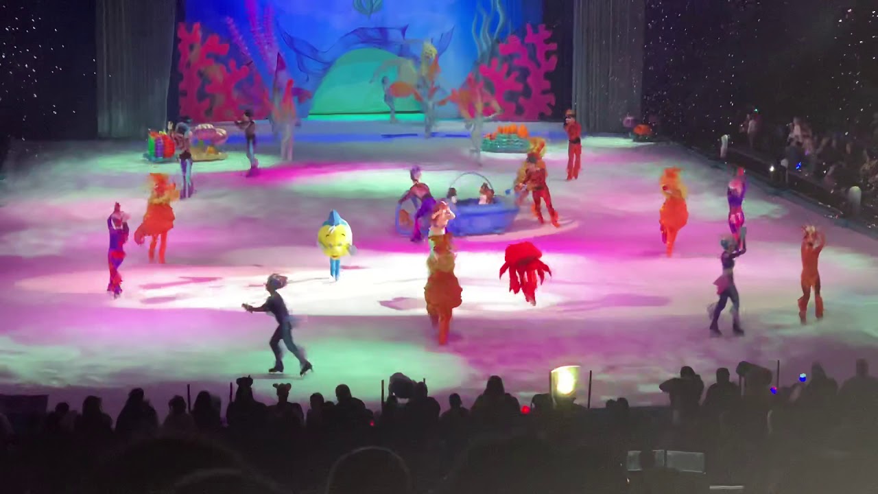DISNEY ON ICE - YouTube