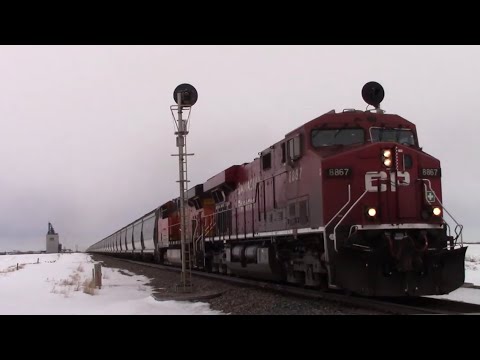 BNSF 7858!!! Canadian Pacific K+S Potash (CP 601) West at Indus, AB! - YouTube