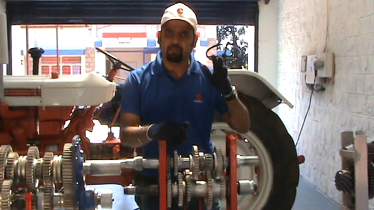 Constantmesh & Synchromesh Gearbox - YouTube