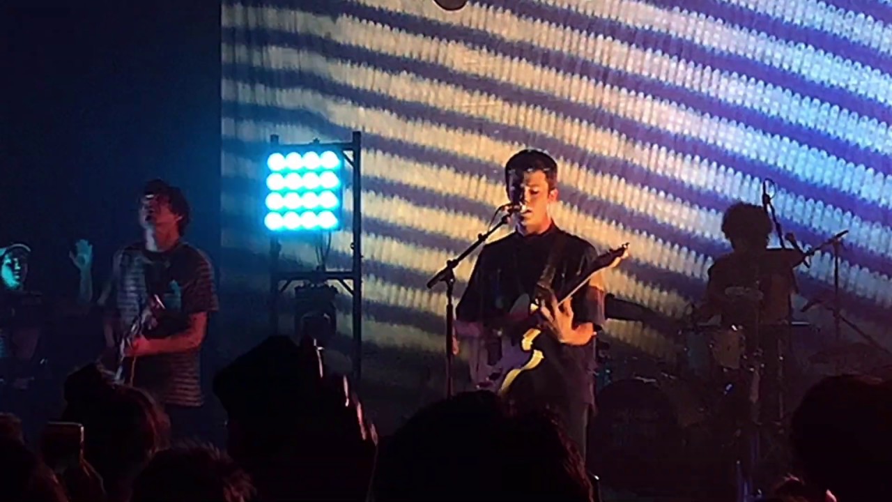 Wallows - GROUND (LIVE) - YouTube