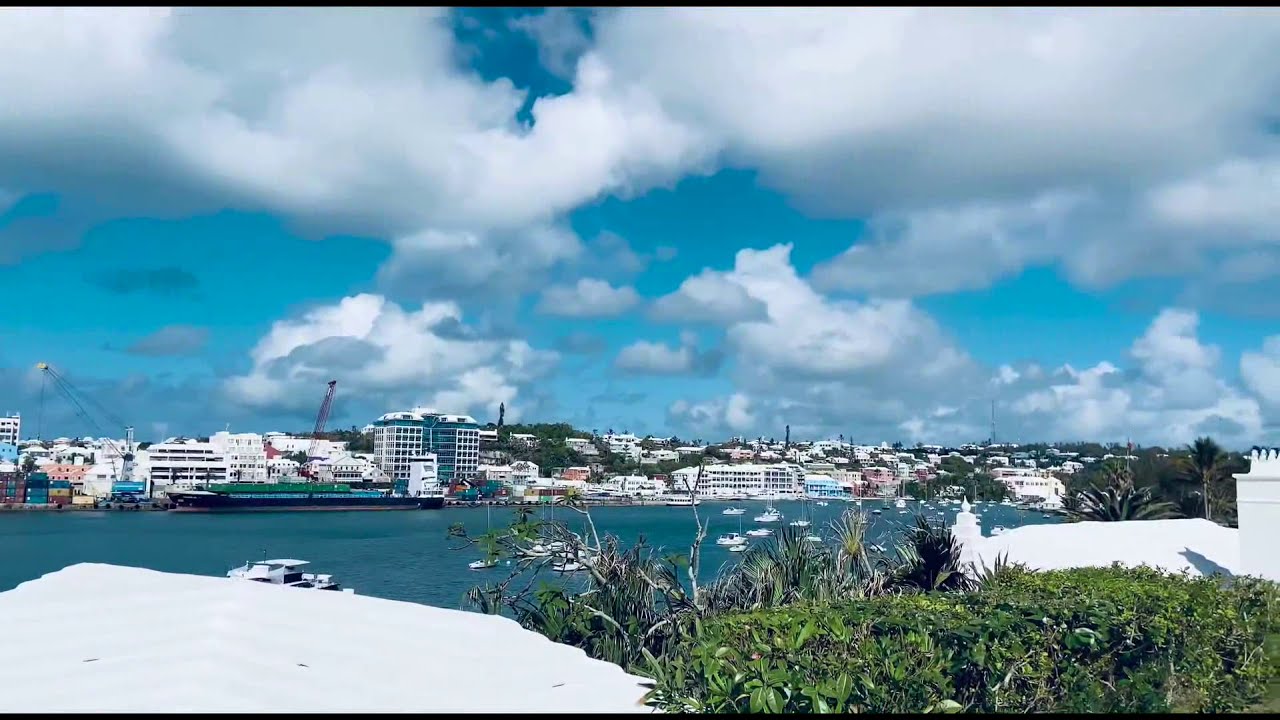 Bermuda 🇧🇲 Hamilton Marina - YouTube