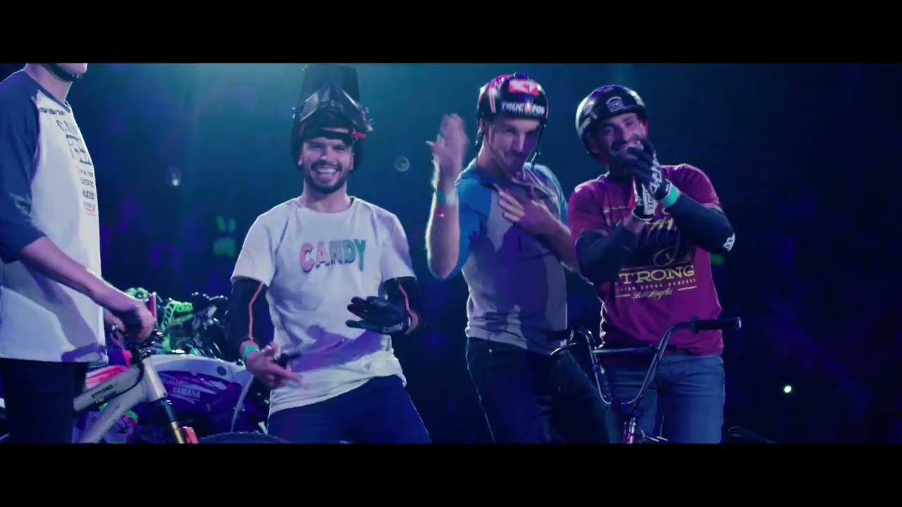 Blackliner Freestyle Show - YouTube