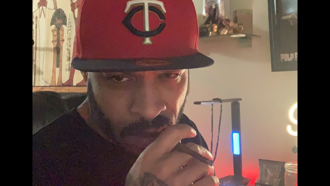 Oh yea it’s Friday….lite up - YouTube