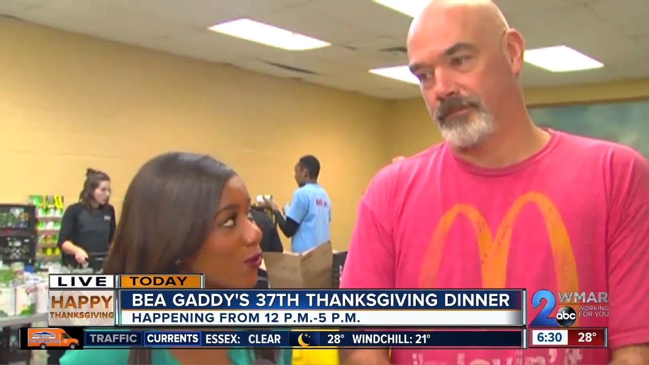 Volunteers get ready for Bea Gaddy's 37th annual Thanksgiving dinner ...