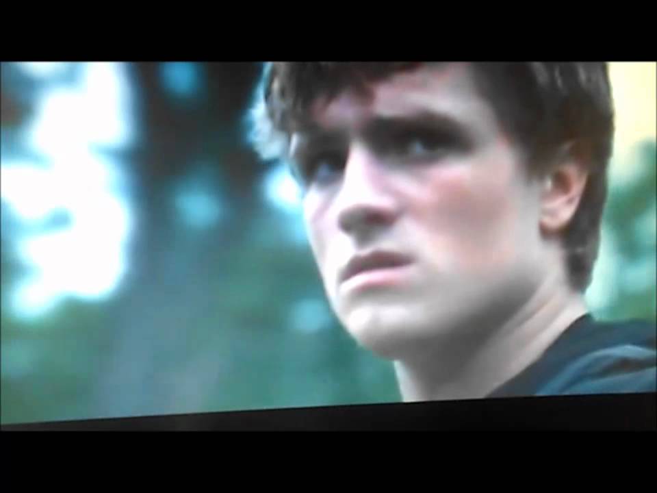 The Hunger Games: Cornucopia Bloodbath Scene - YouTube