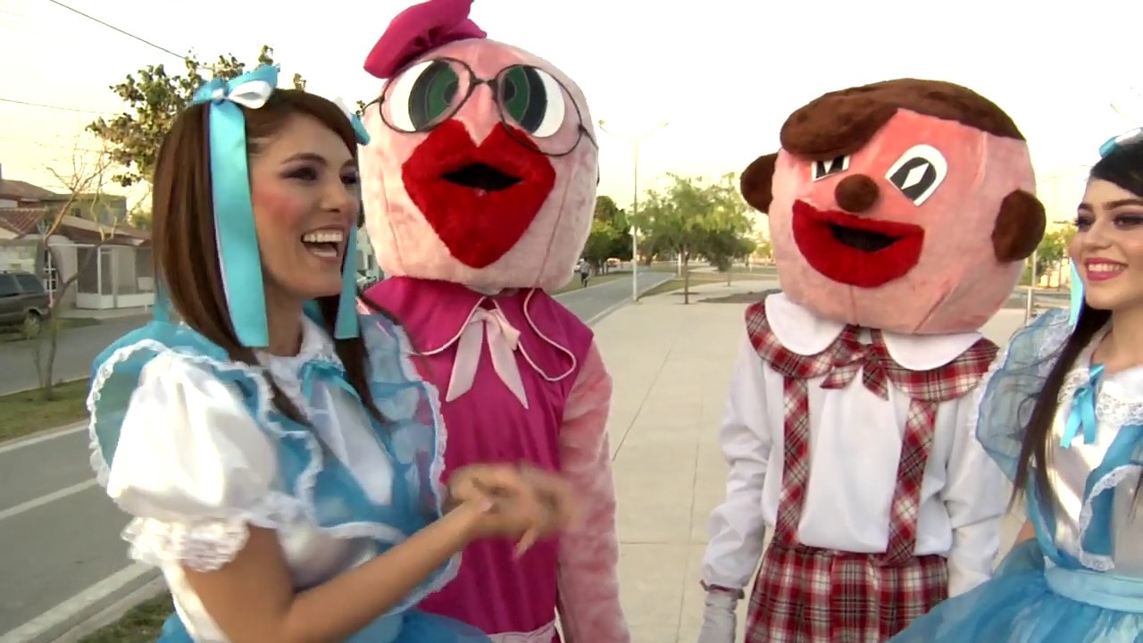 Super Pimpon | Muñequitas Elizabeth Torreón - YouTube