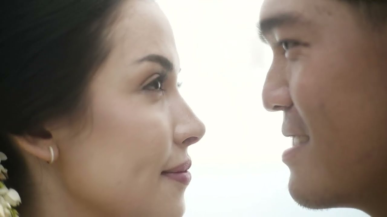 Estelle Linden & Pang Xue Kai: Pernikahan Jawa Serba Putih Bertema Scattered Garden - YouTube