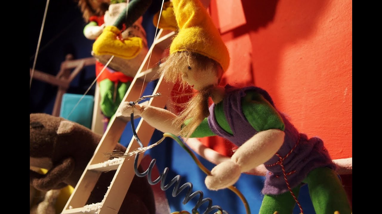 Moving Scenes Animation - YouTube