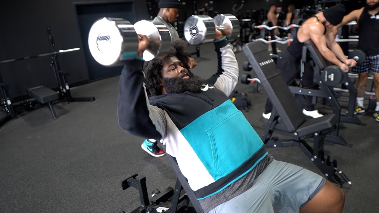 I Worked Out at the Most Famous Gym in Los Angeles! Vlog #3 - YouTube