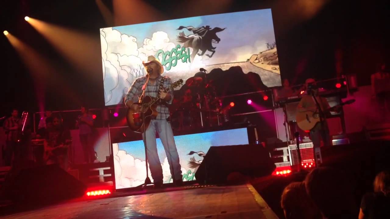 Toby Keith @ Allen county Fair Lima Ohio " Beer for My Horses " 8-23-14 ...