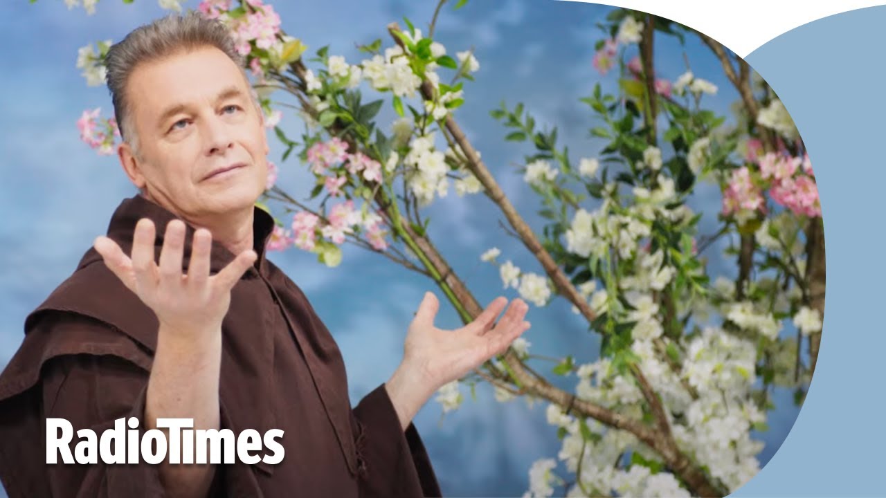 Go behind-the-scenes with Chris Packham on Radio Times' exclusive shoot ...